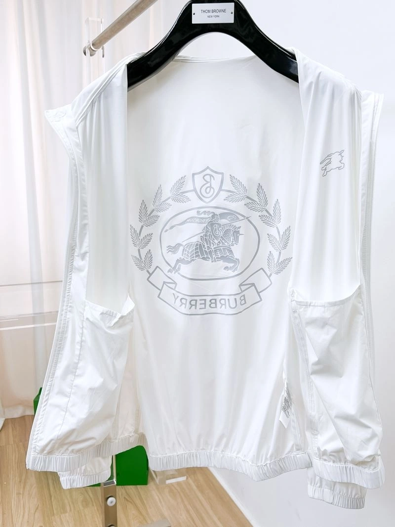 Economical Burberry Outwear
