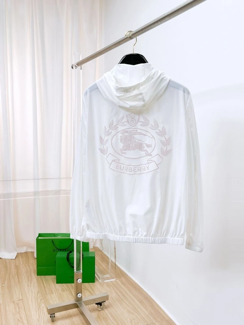 Economical Burberry Outwear