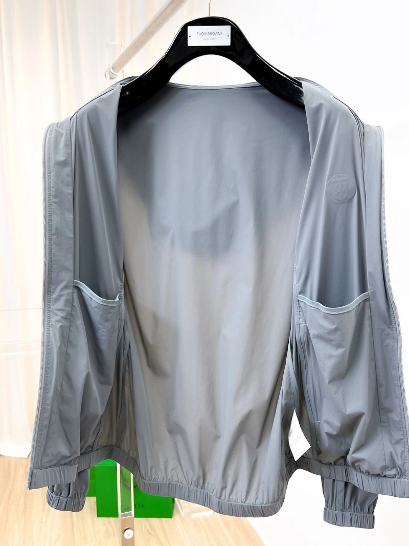 Low-cost Burberry Outwear