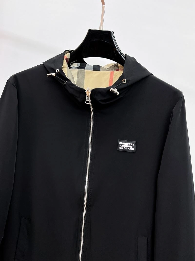 Bargain Burberry Outwear
