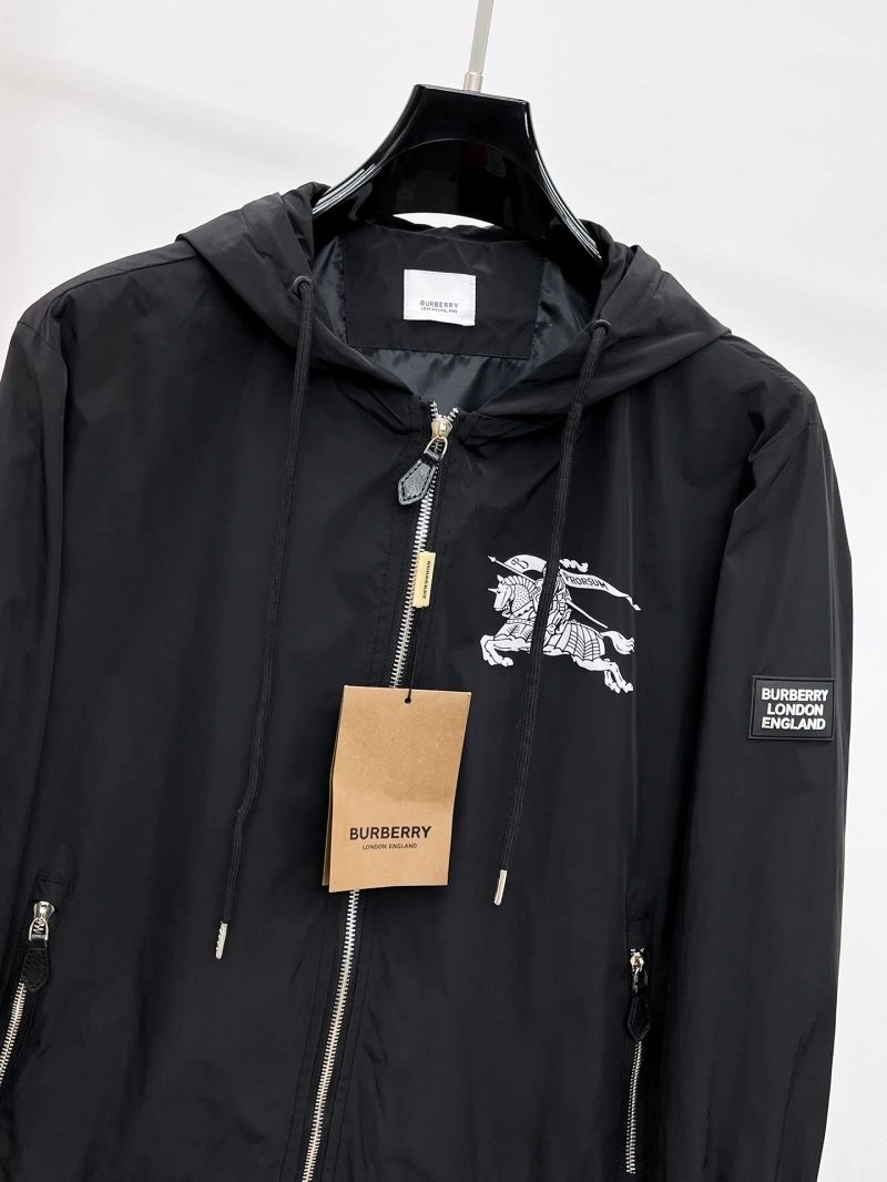 Low-cost Burberry Outwear