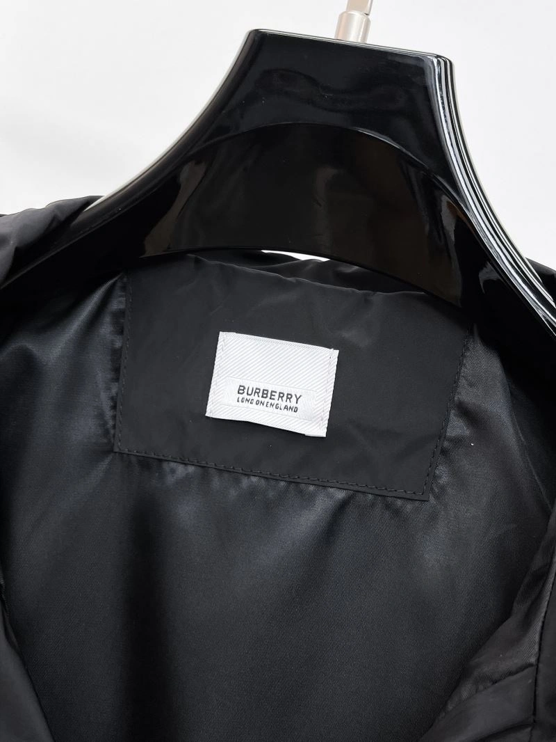 Low-cost Burberry Outwear