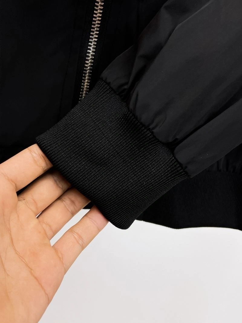 Low-cost Burberry Outwear
