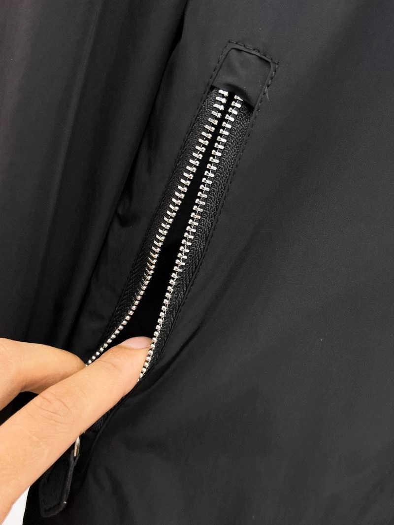 Low-cost Burberry Outwear