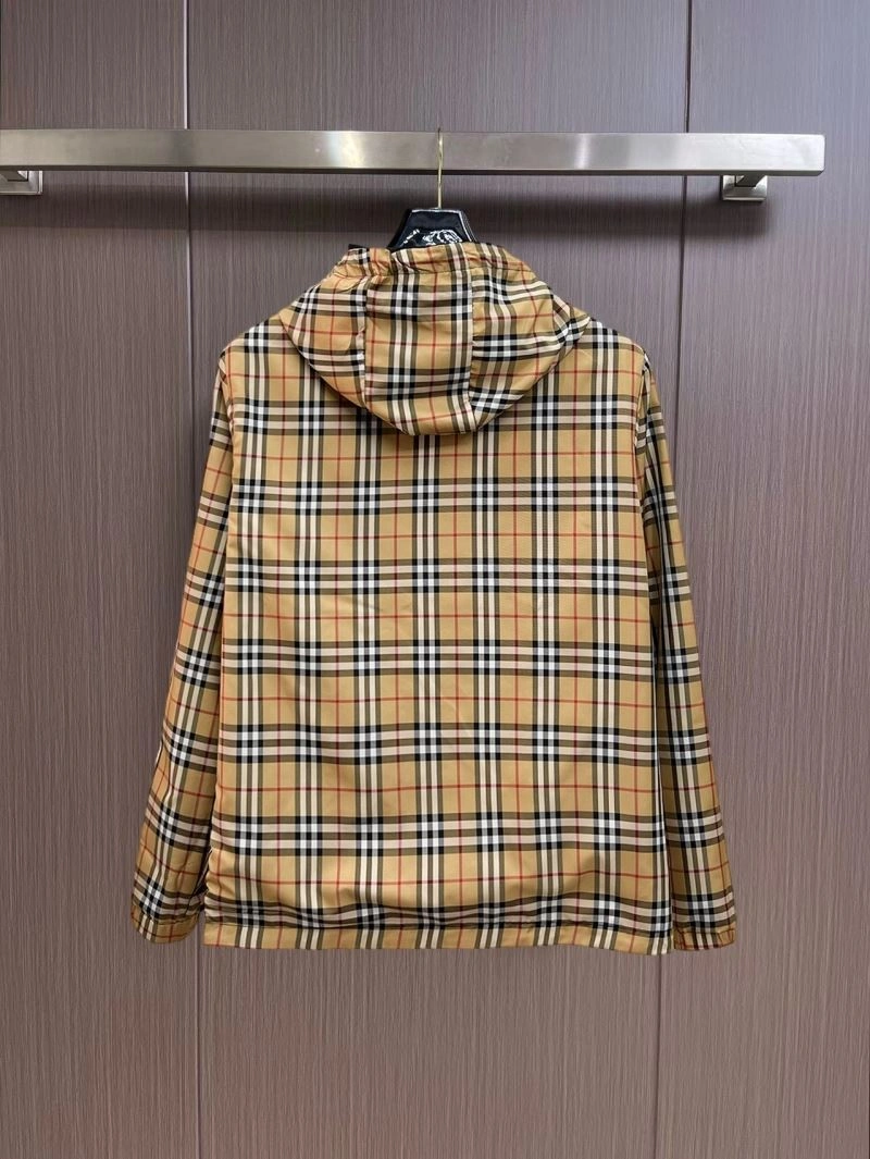 High accuracy Burberry Outwear