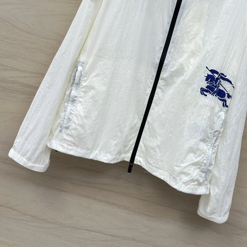Economical Burberry Outwear