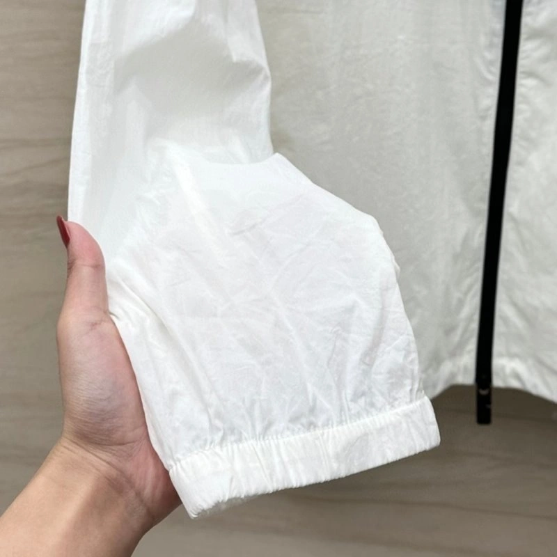 Economical Burberry Outwear