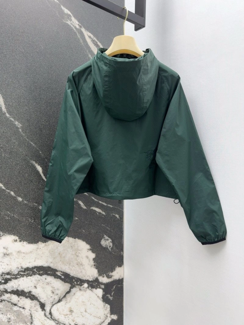 Top match Burberry Outwear