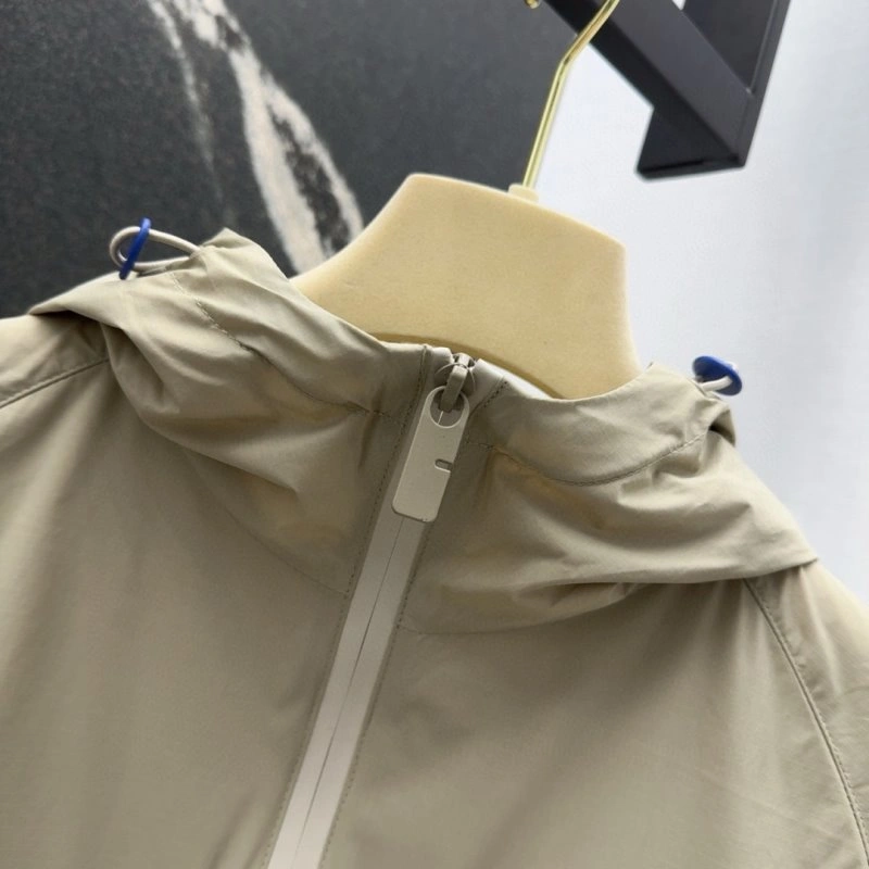 High accuracy Burberry Outwear