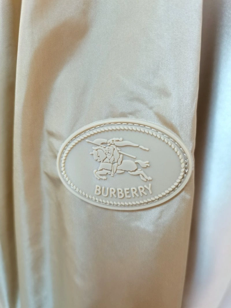 Top mirror Burberry Outwear