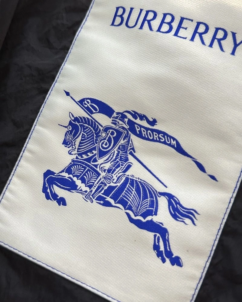 Brand-original Burberry Outwear