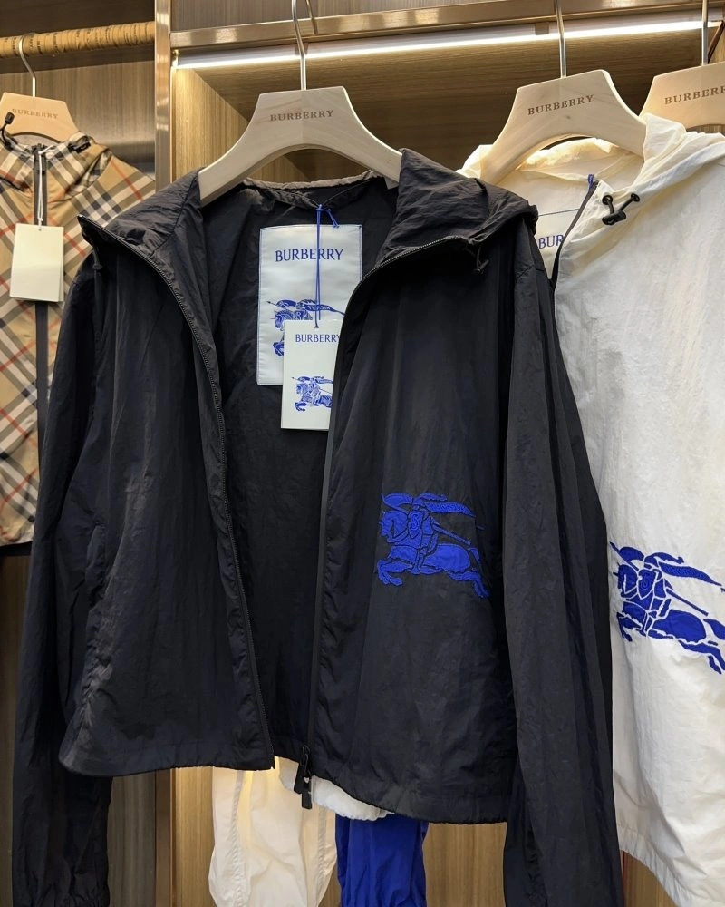 Brand-original Burberry Outwear
