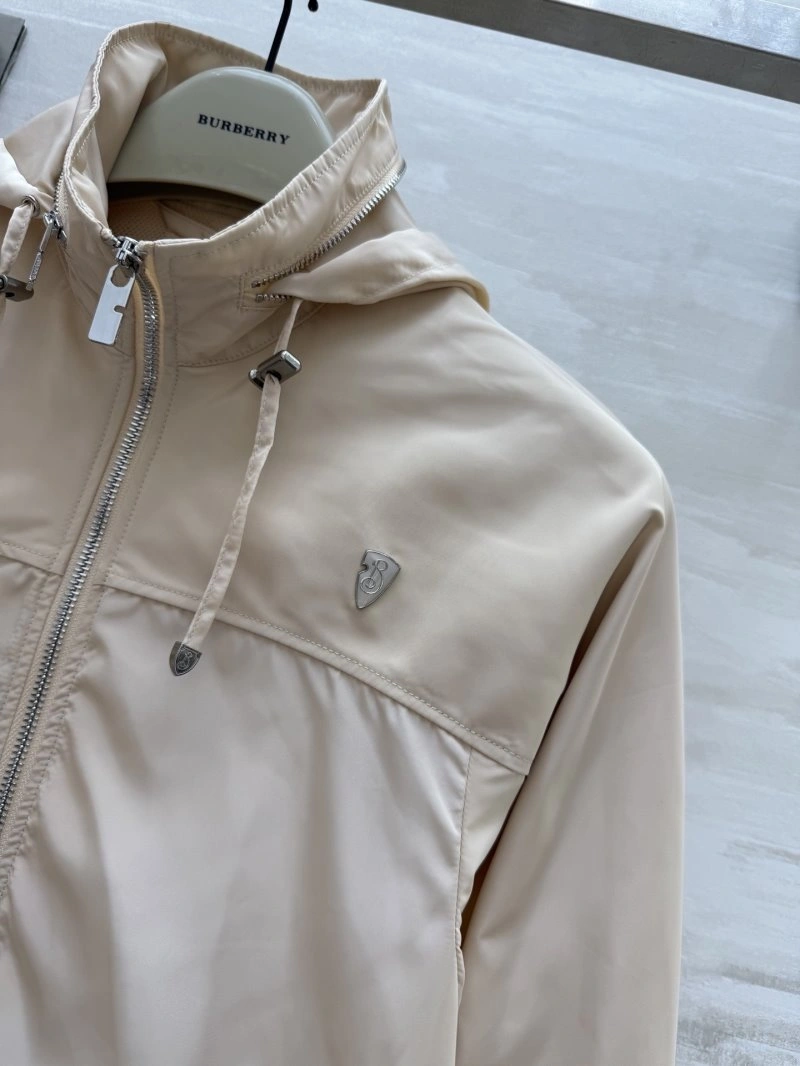 Discounted Burberry Outwear