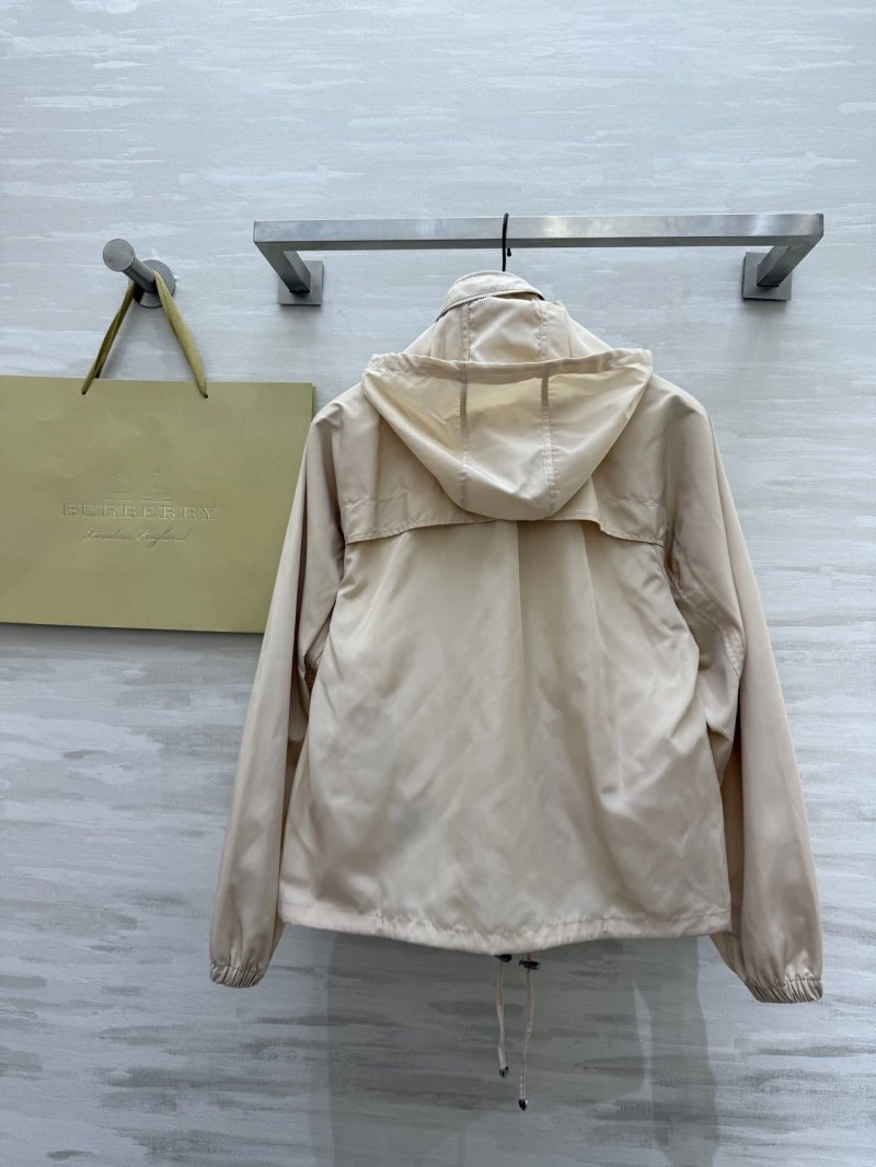Discounted Burberry Outwear