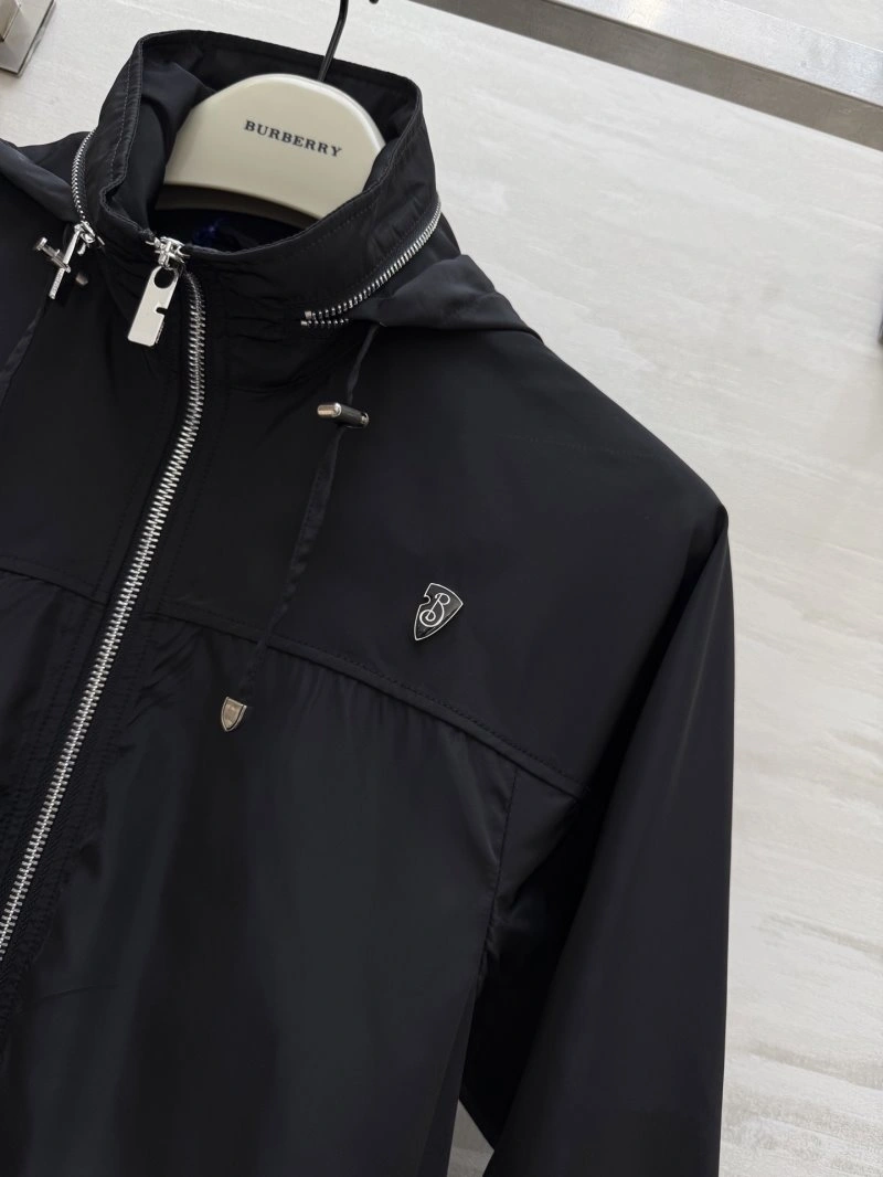 Discounted Burberry Outwear