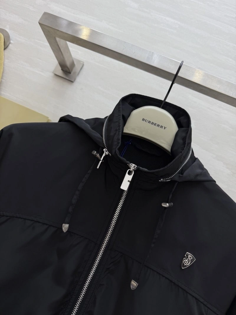 Discounted Burberry Outwear