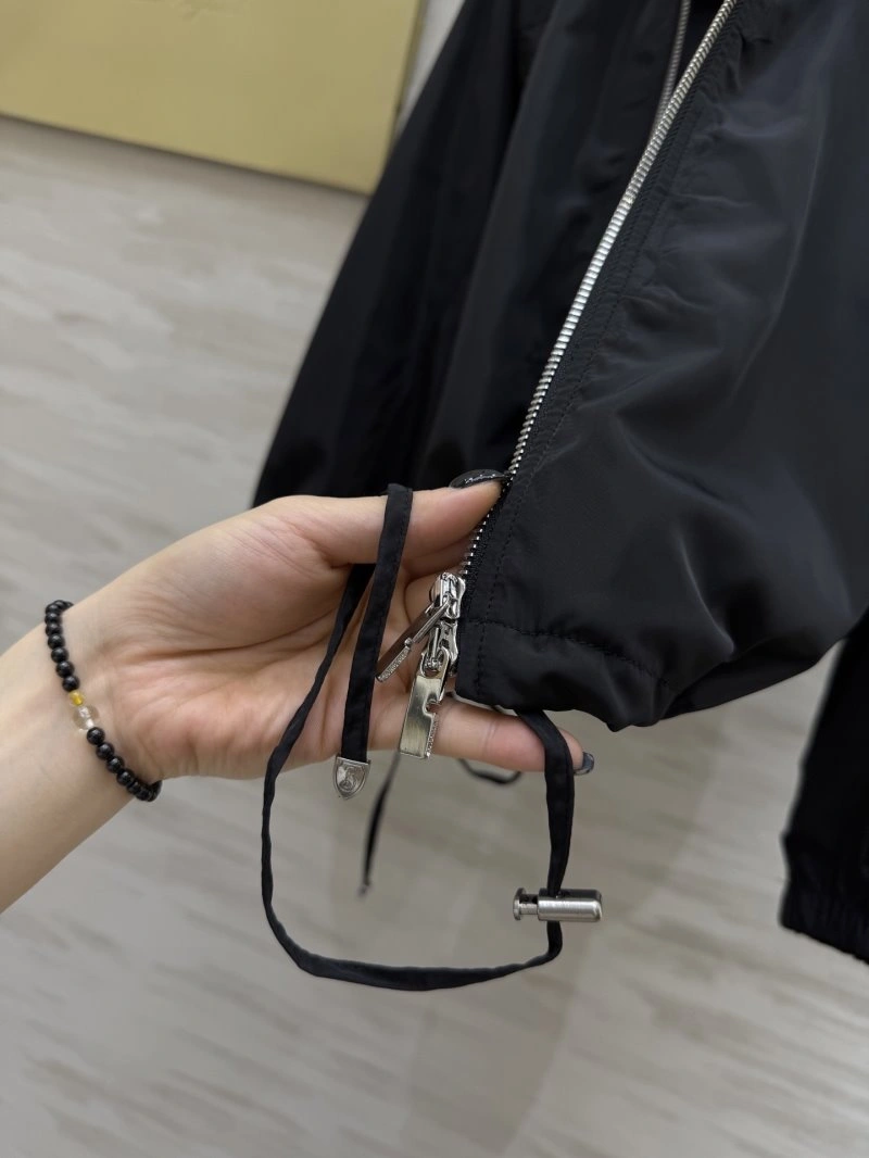 Discounted Burberry Outwear