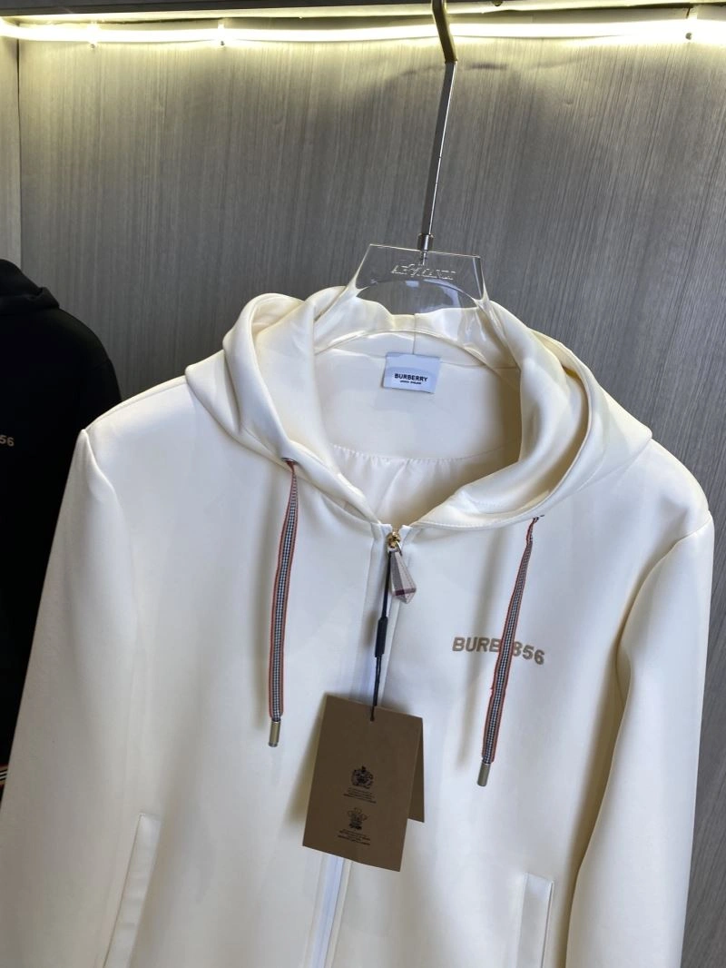 Top match Burberry Outwear