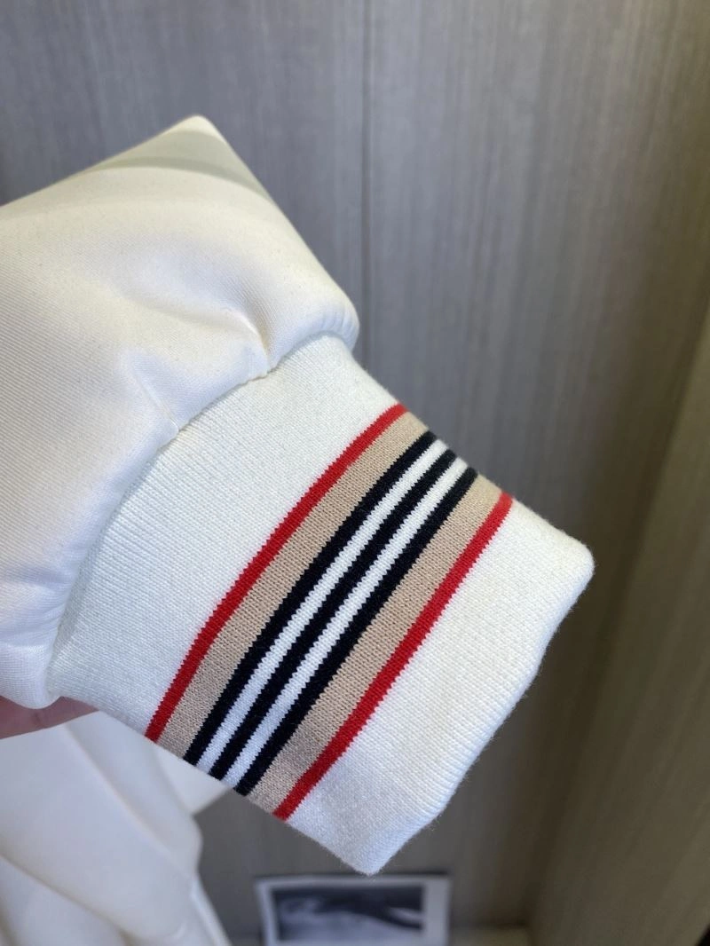 Top match Burberry Outwear