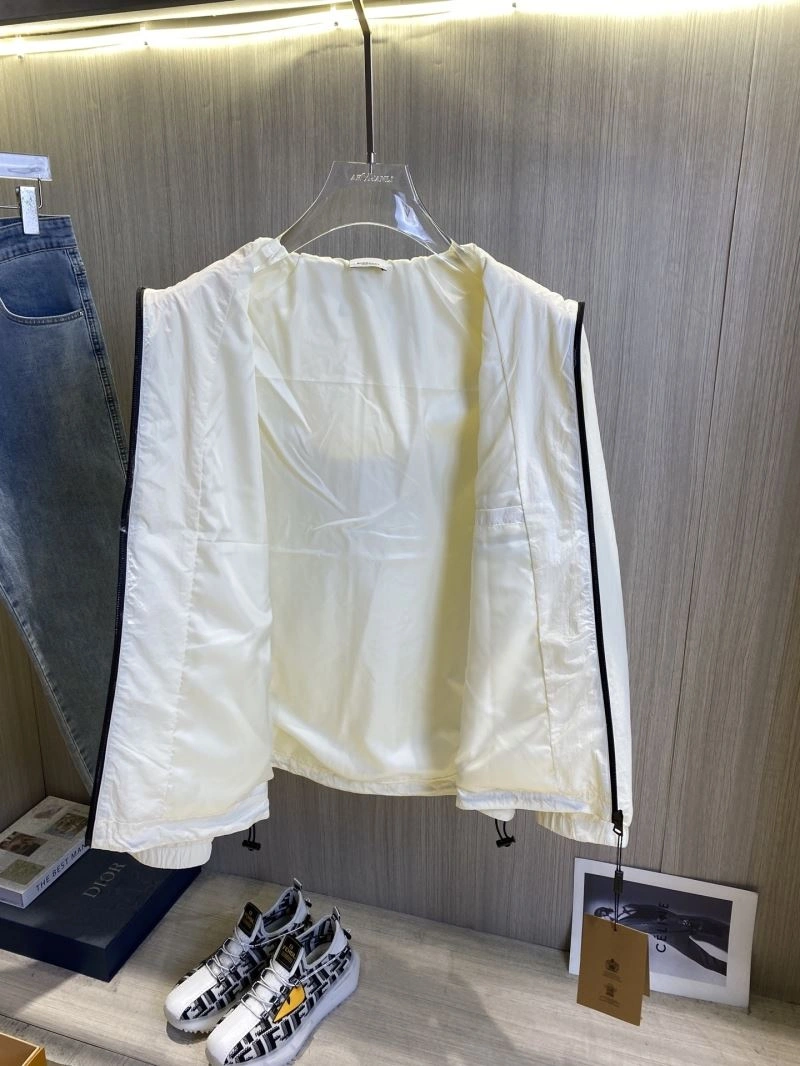 High accuracy Burberry Outwear