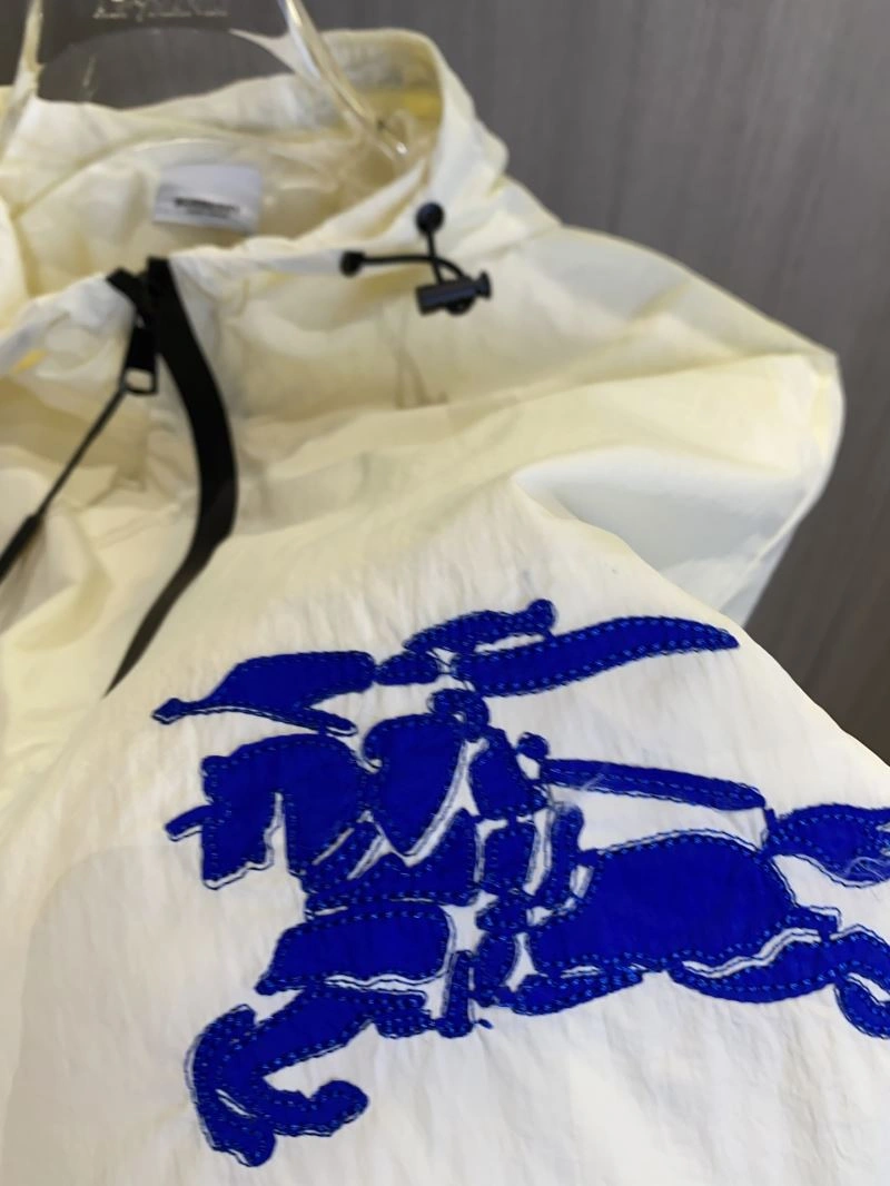 High accuracy Burberry Outwear