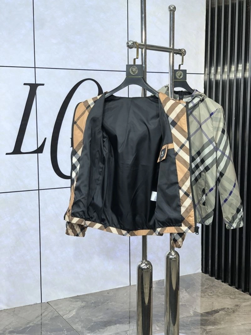 Factory-made Burberry Outwear