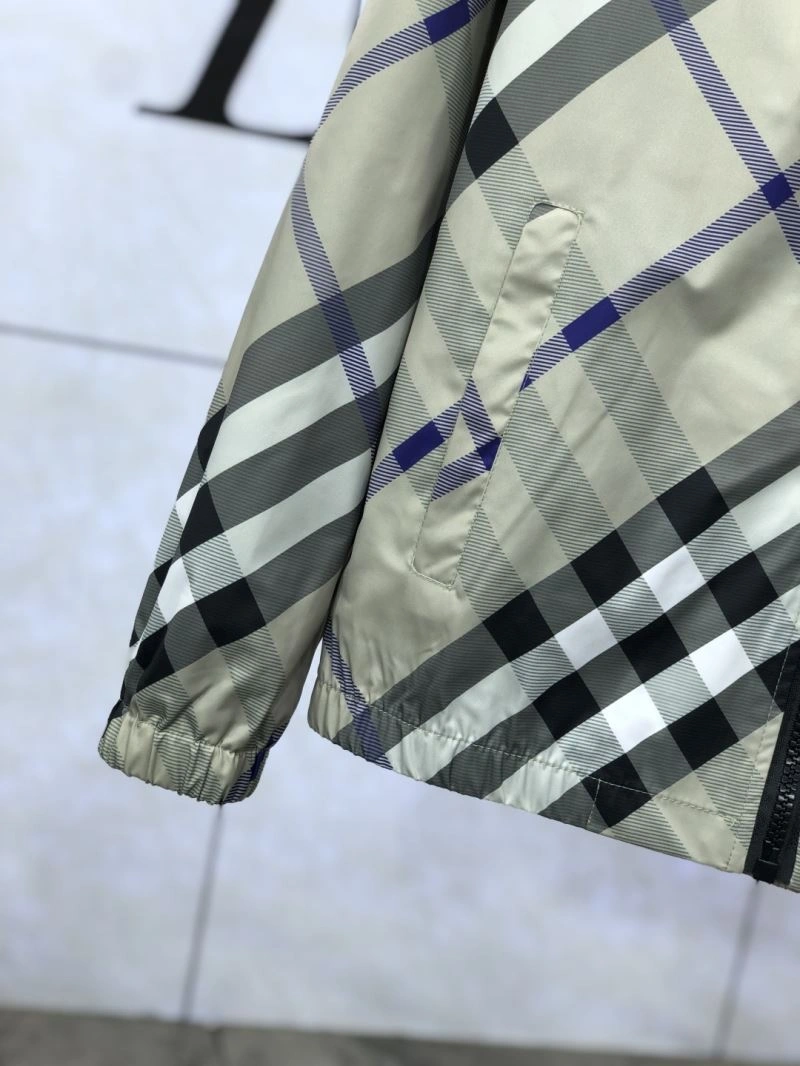 Brand-original Burberry Outwear