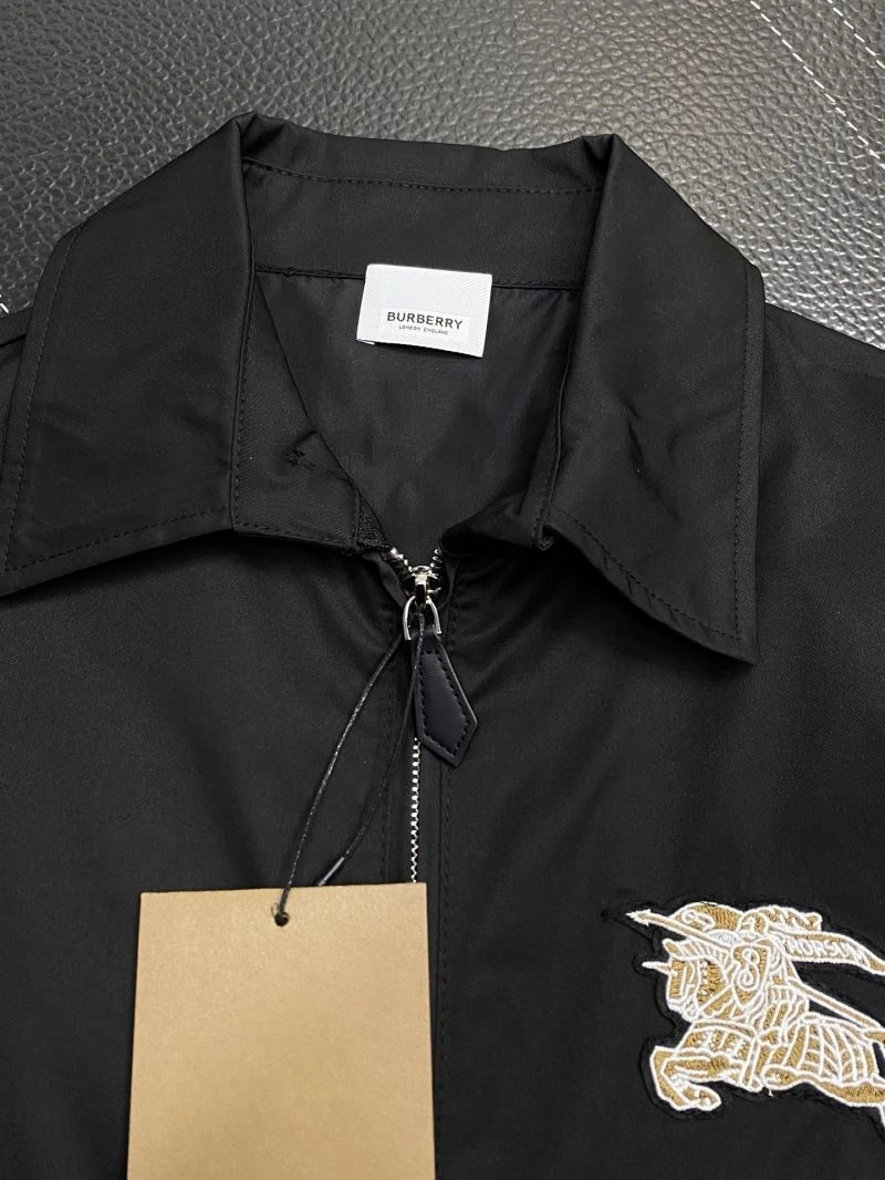 Low-cost Burberry Outwear