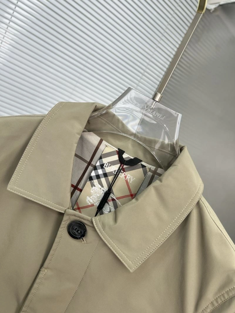 Low-cost Burberry Outwear