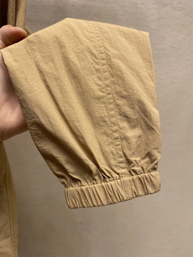 Low-cost Burberry Outwear