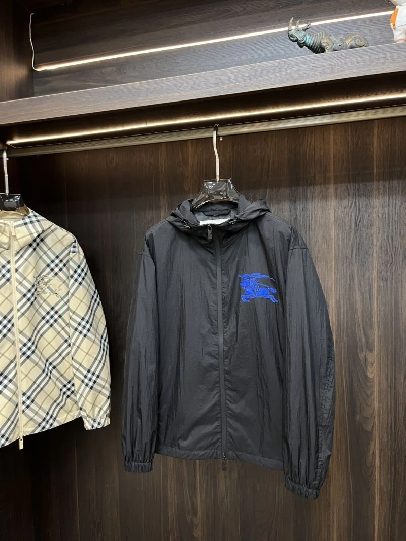 Accurate model Burberry Outwear