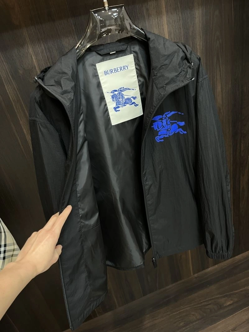 Accurate model Burberry Outwear