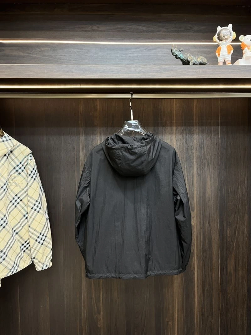 Accurate model Burberry Outwear