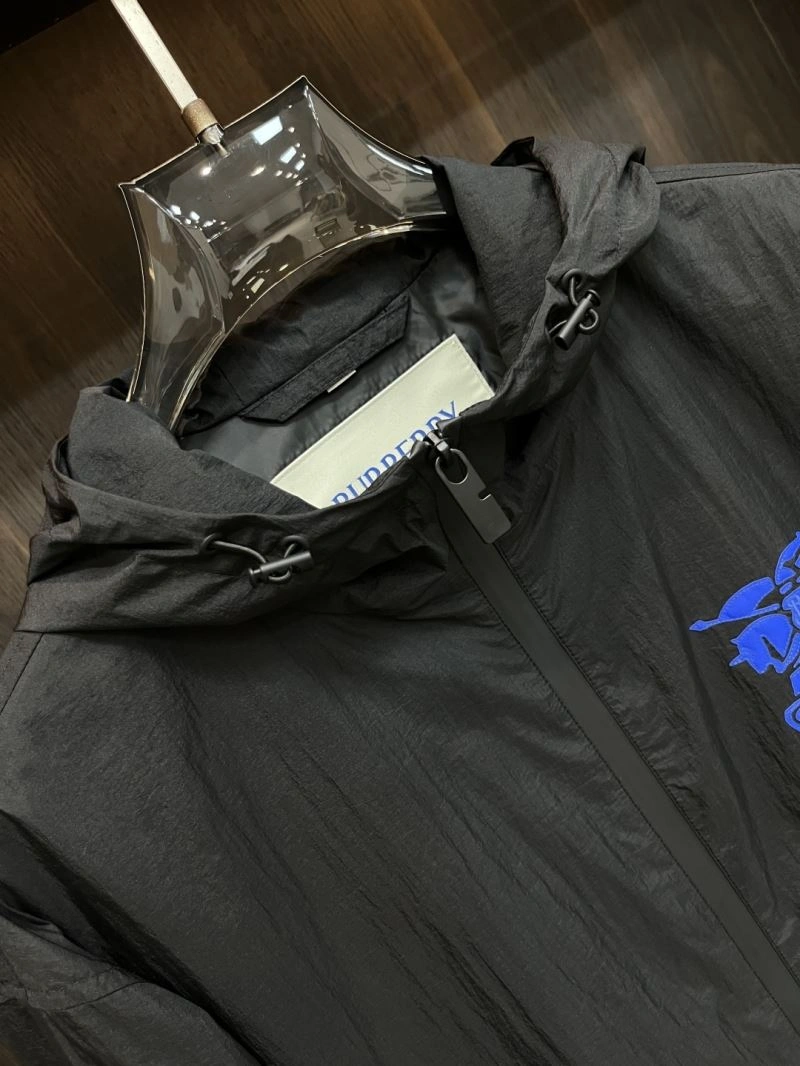 Accurate model Burberry Outwear