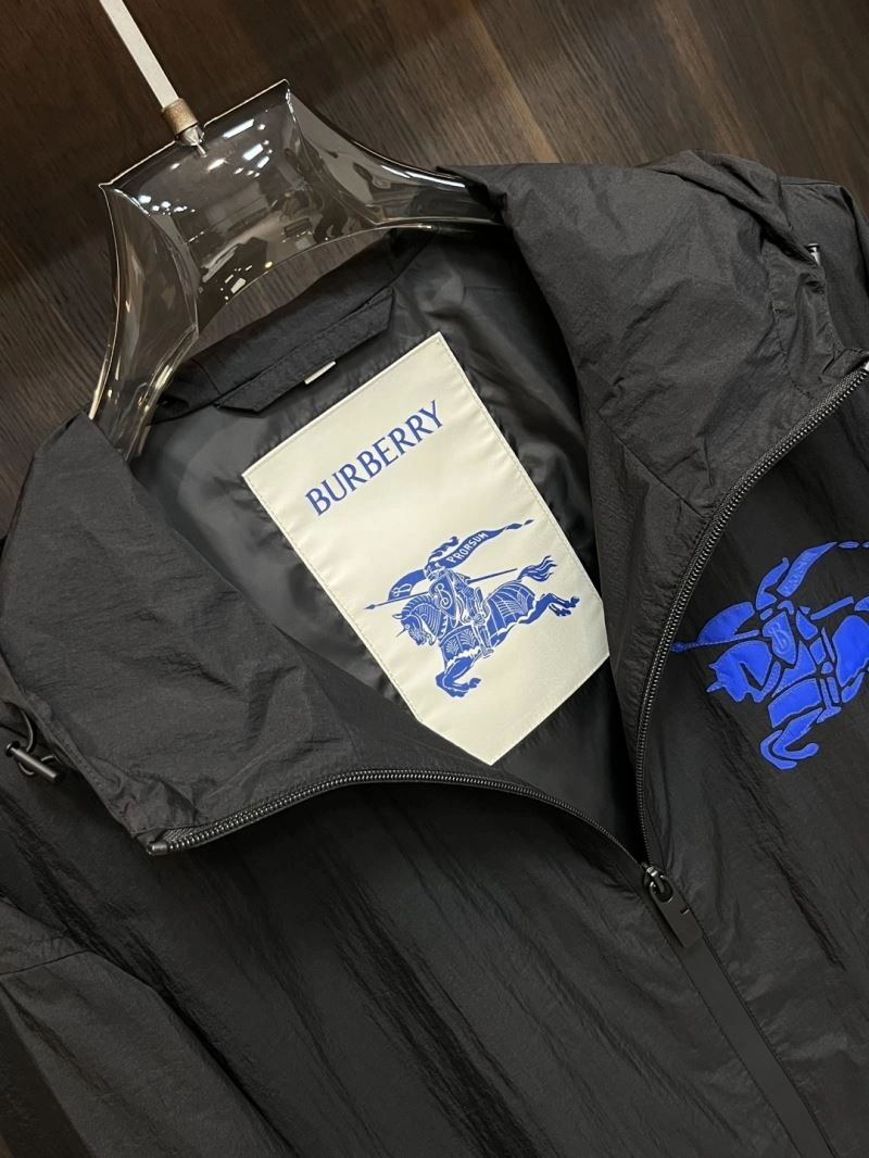 Accurate model Burberry Outwear