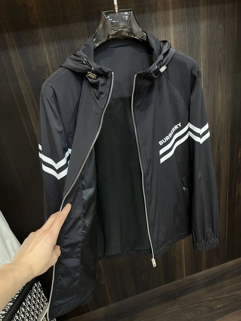 Top match Burberry Outwear