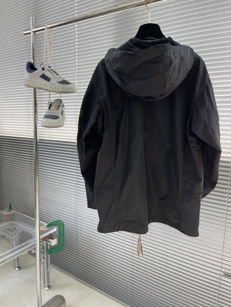 Accurate model Burberry Outwear