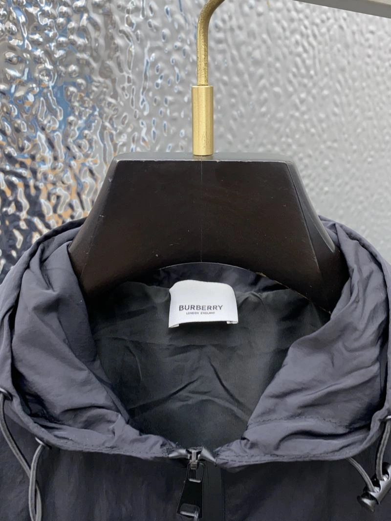 Official Burberry Outwear