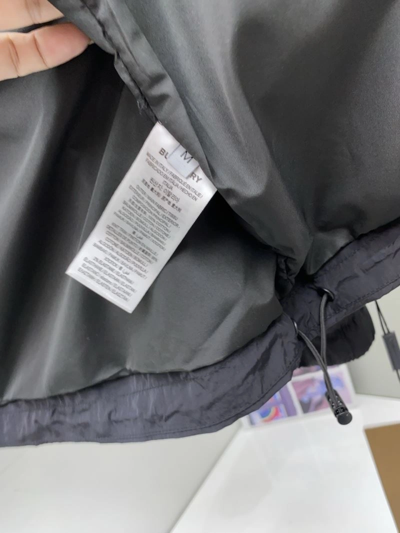 Official Burberry Outwear