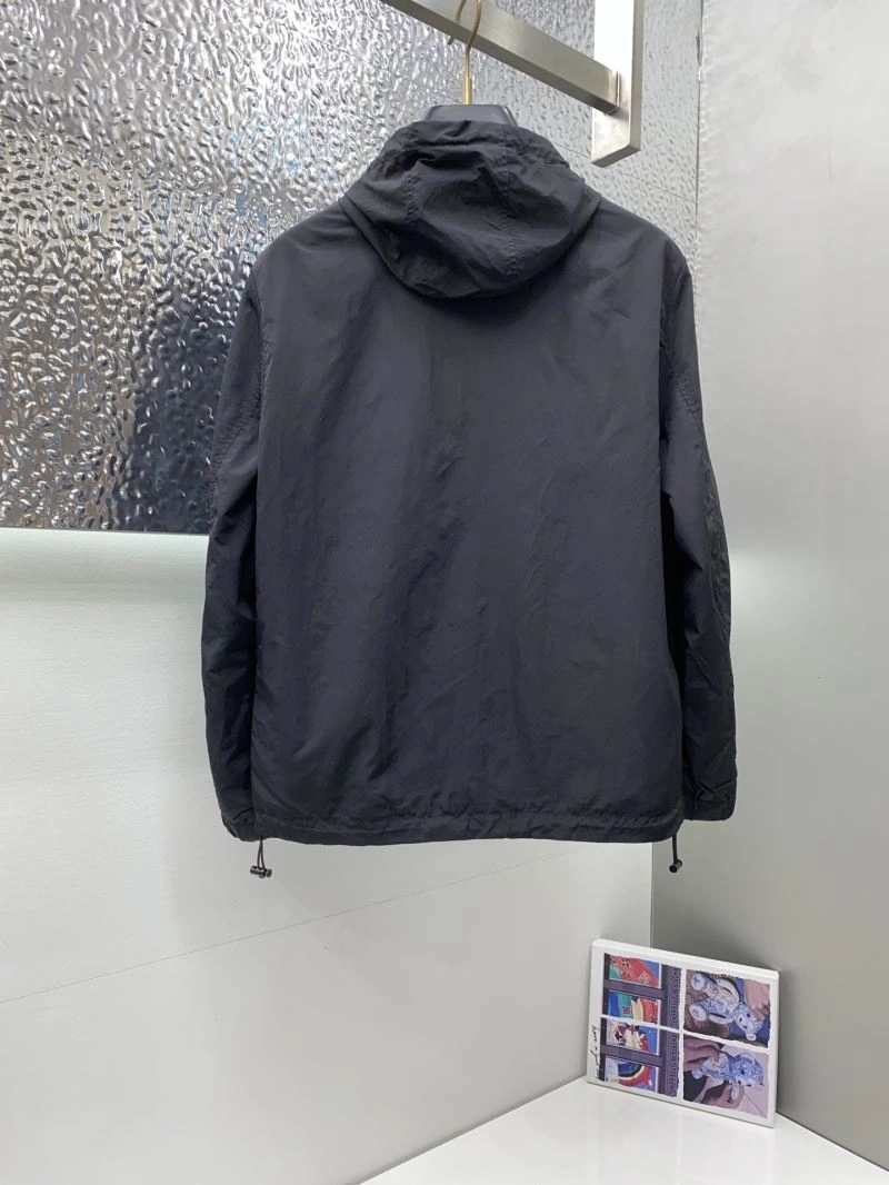 Official Burberry Outwear