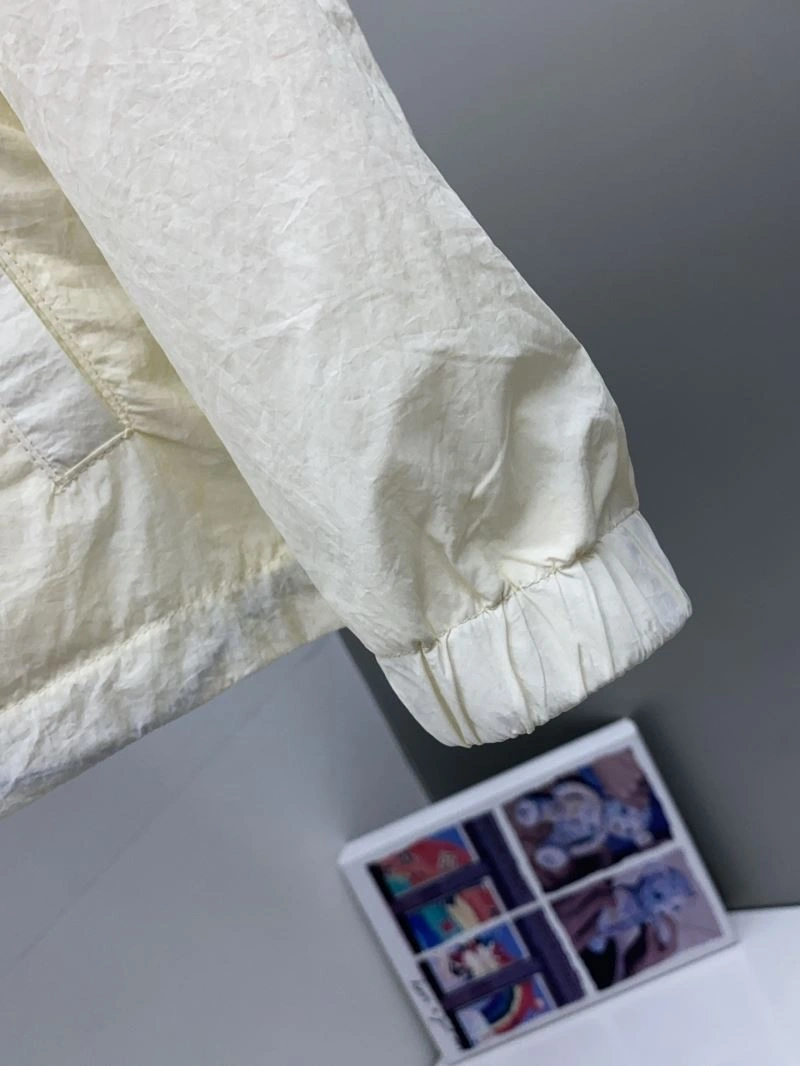 Bargain Burberry Outwear