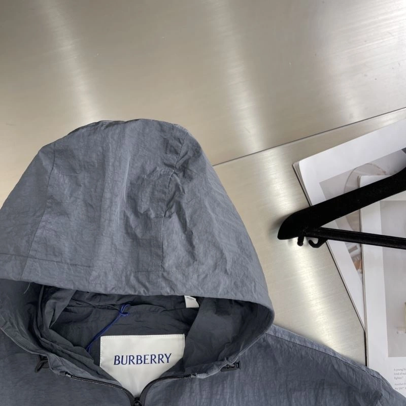 Economical Burberry Outwear