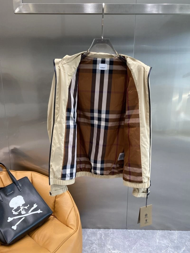 Top match Burberry Outwear