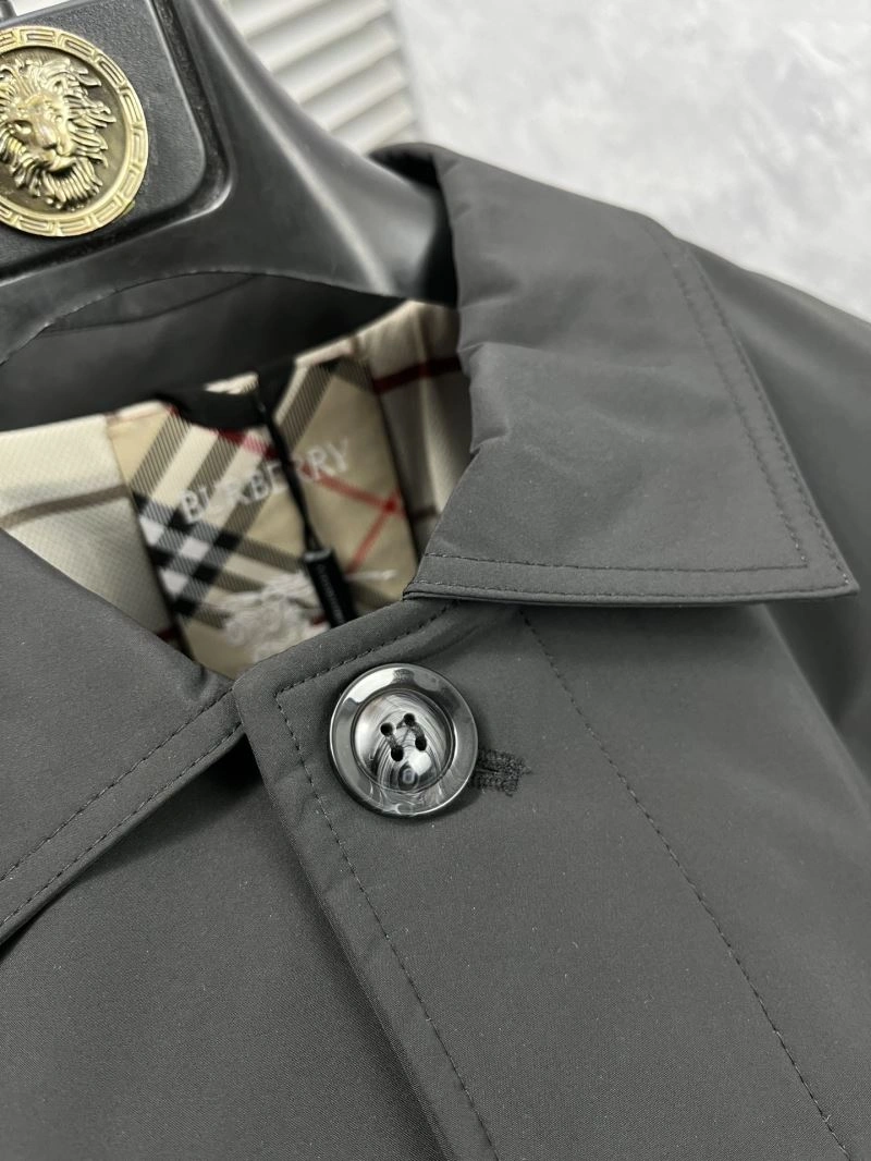Legit Burberry Outwear
