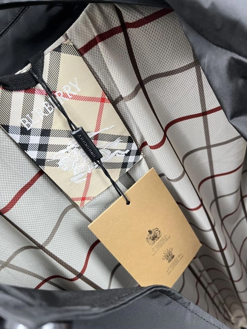 Legit Burberry Outwear