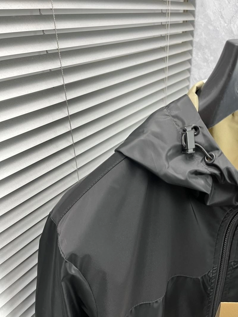 Top match Burberry Outwear