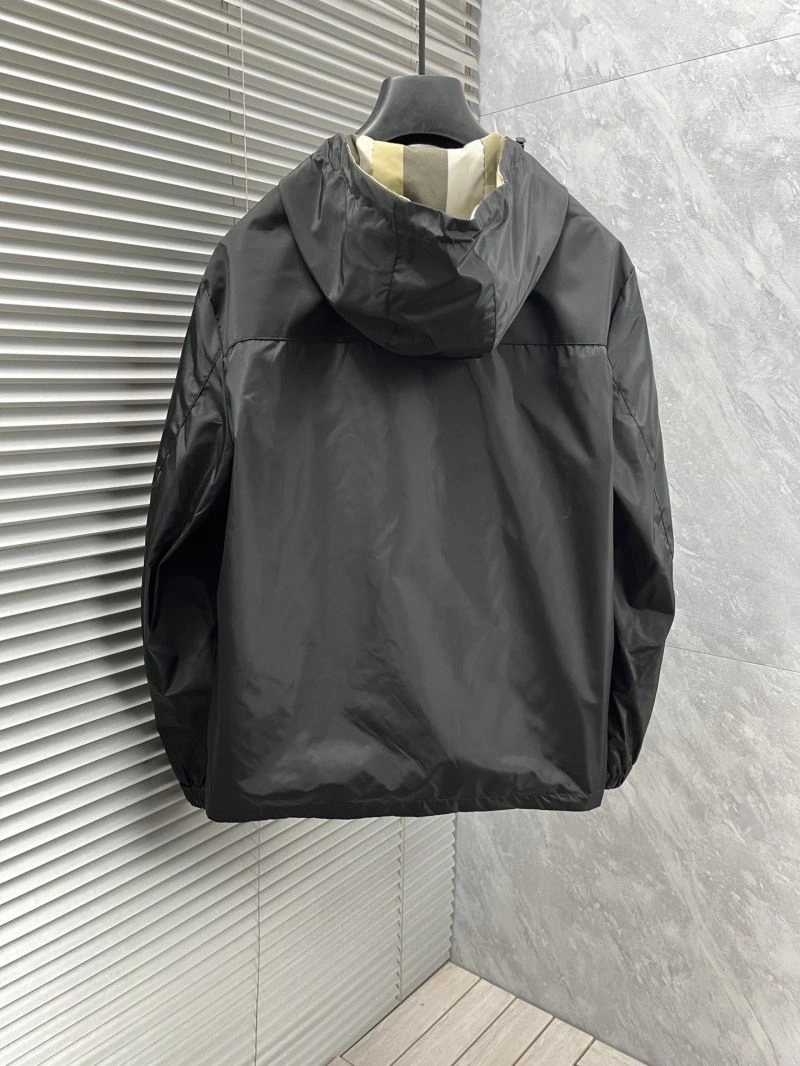 Top match Burberry Outwear
