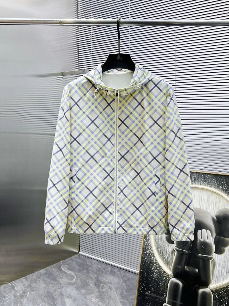 High accuracy Burberry Outwear