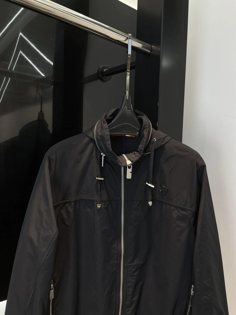 Legit Burberry Outwear