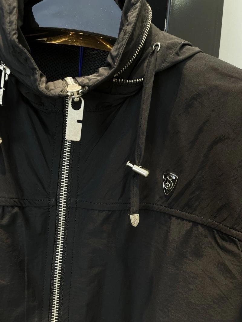 Legit Burberry Outwear